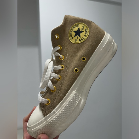Converse | Shoes | Converse Tan Chuck Taylor All Star Platform Sneakers ...